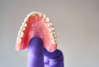 Loose Dentures Problems — Professional Advice & Solutions